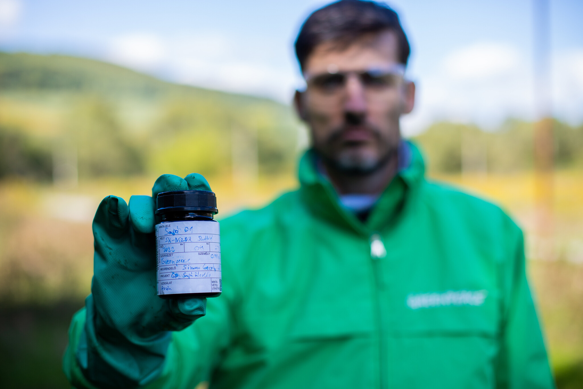 Újra mért a Greenpeace a Sajón: jelentős arzénszennyezések vonulnak le ...